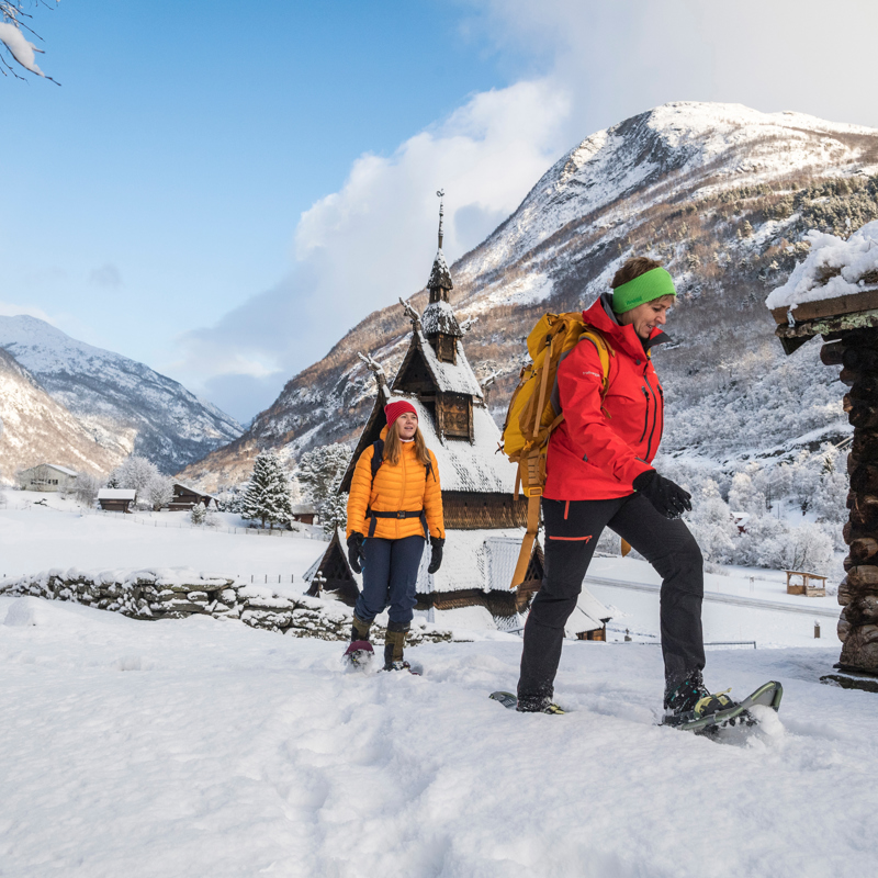 Winter on the King's Road – Historical snowshoe hike in the mountains ...